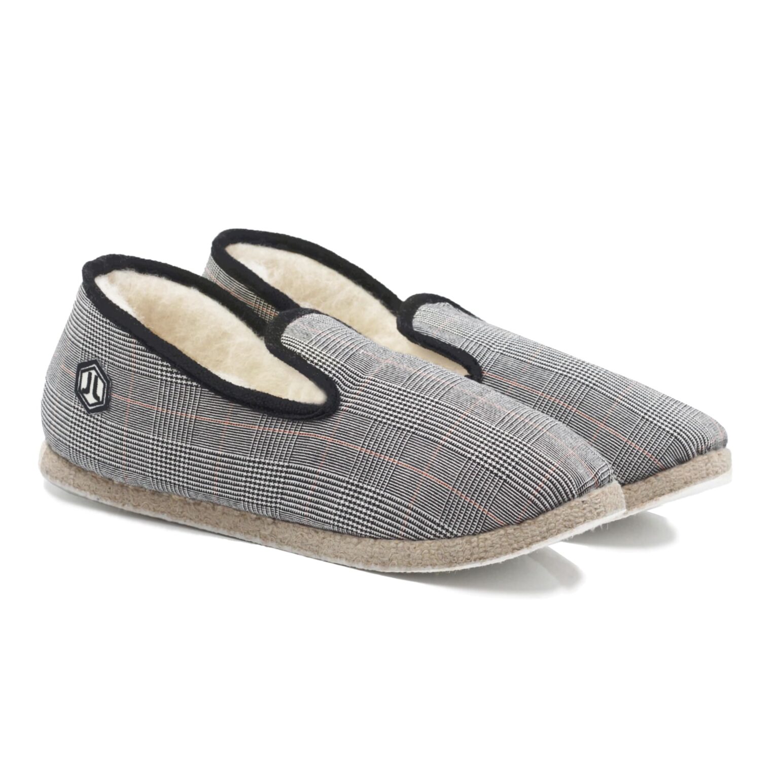 Les chaussons, pantoufles et Charentaises made in France - Marques de ...