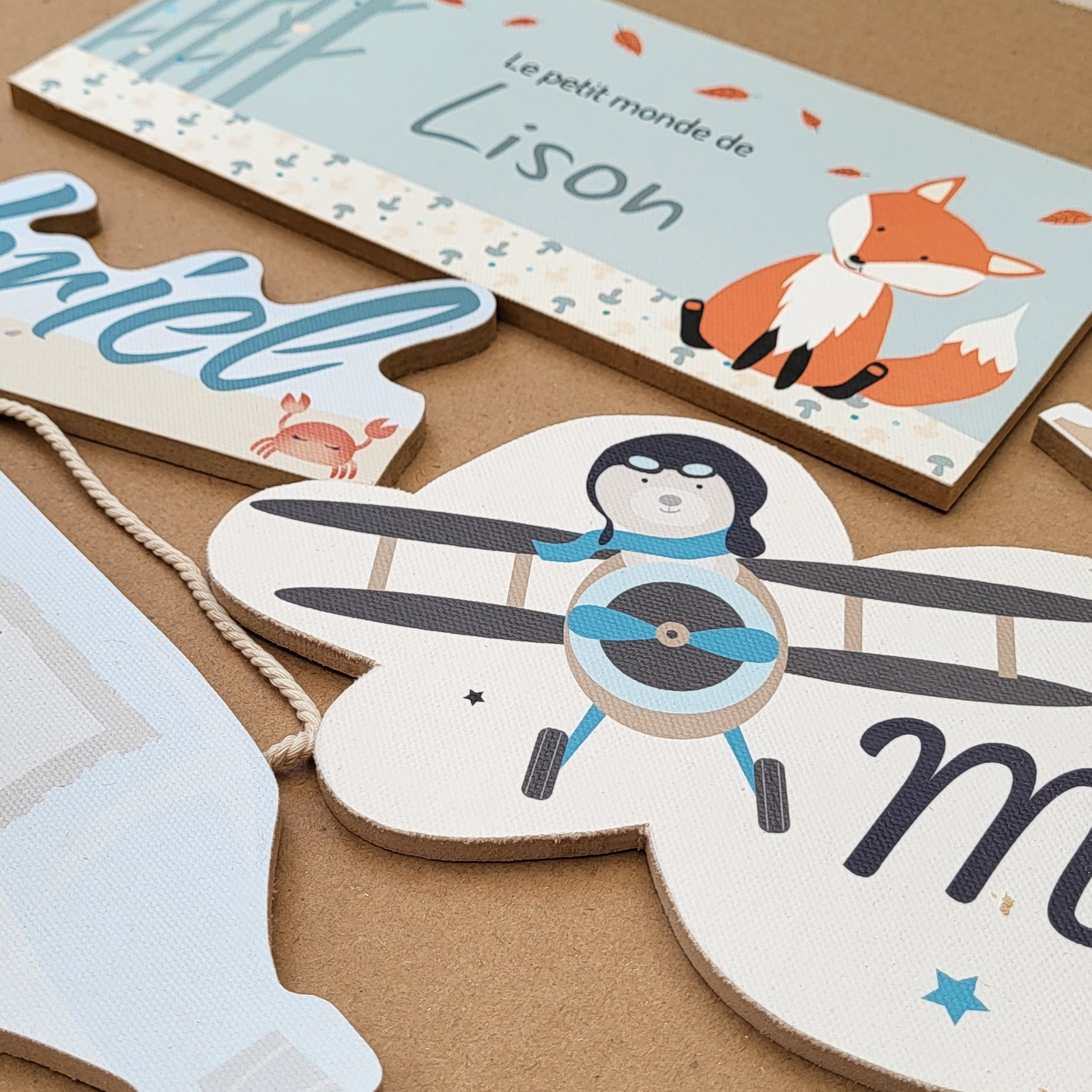 Sticker géant montgolfières, avion, zeppelin, oiseaux migrateurs ...